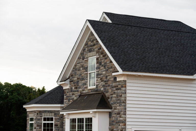 8 Most Popular Roof Shingle Colors (2022 Guide with Images)