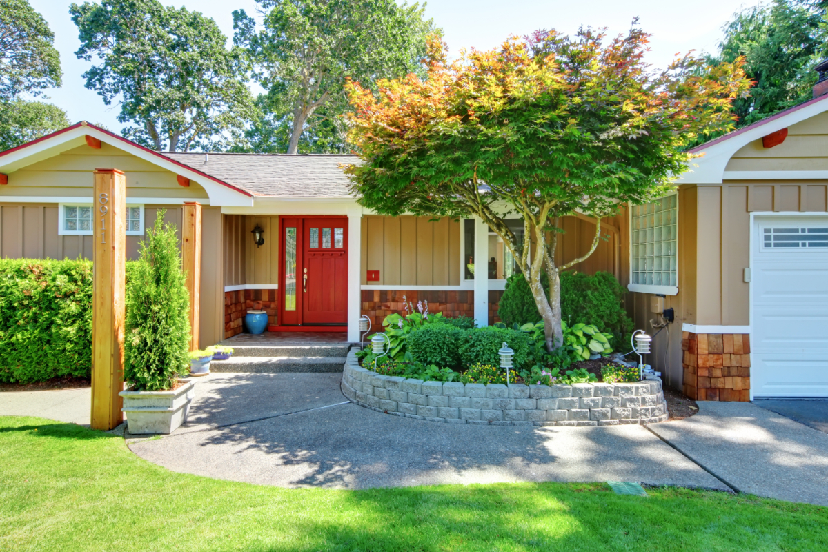 22 Best Front Door Colors For a Tan House (With Pictures)