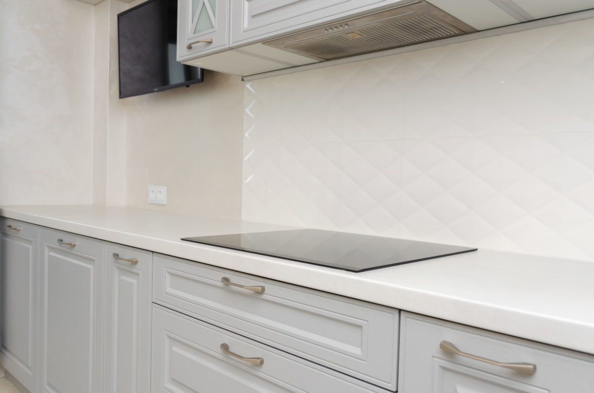 13 Stylish Hardware Colors To Complement Gray Cabinets