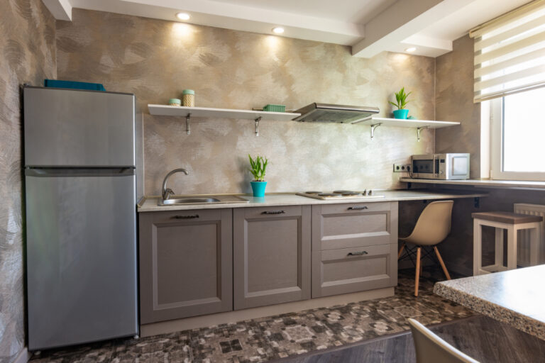 13 Elite Kitchen Cabinet Colors to Go with Alabaster Walls