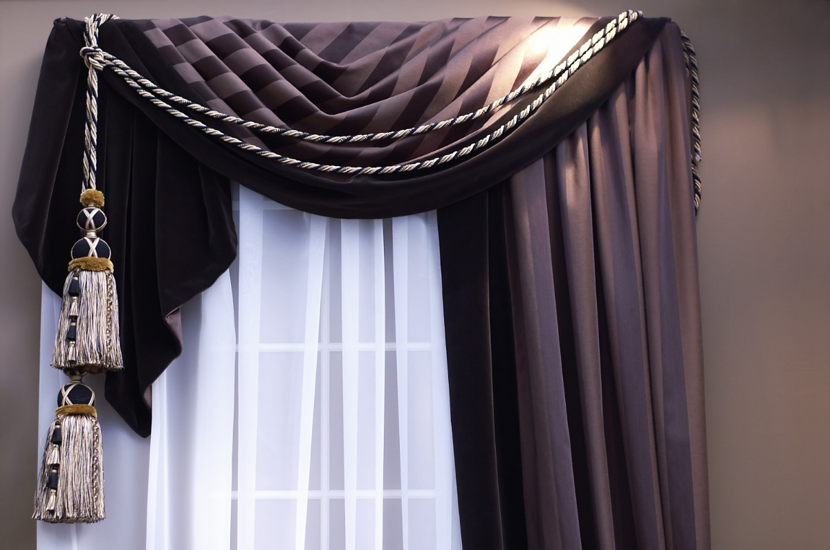 33 Common Types of Curtains (Guide With Pictures)